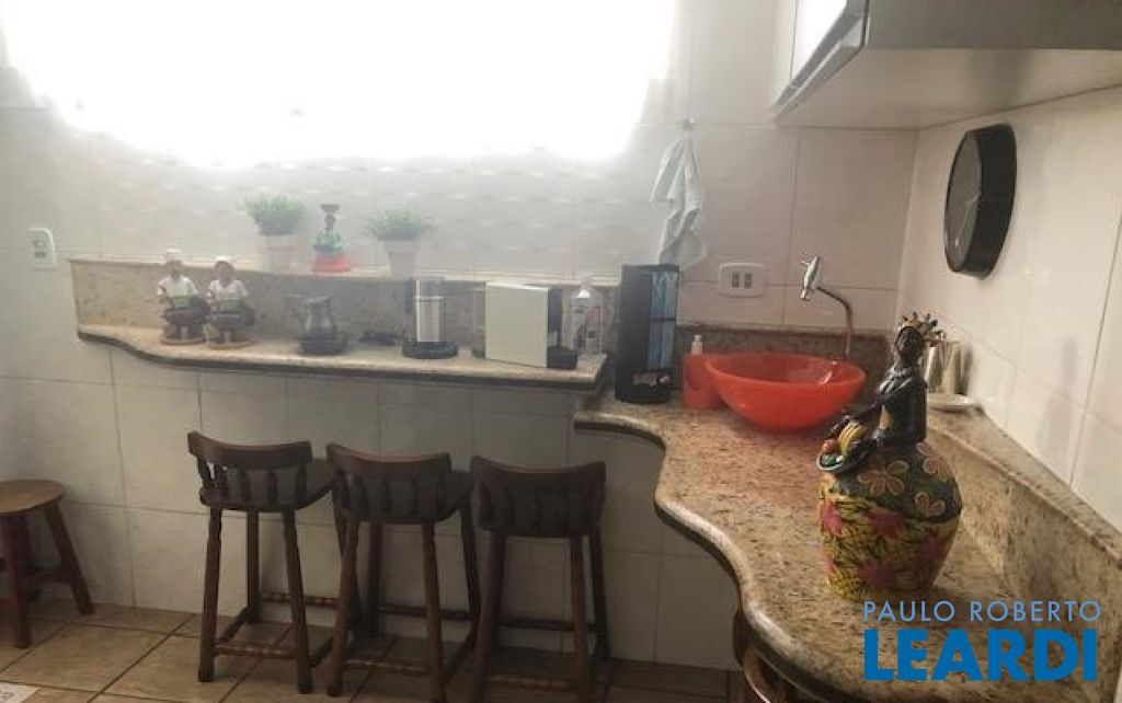 Sobrado à Venda em Água Rasa, São Paulo, SP - Paulo Roberto Leardi